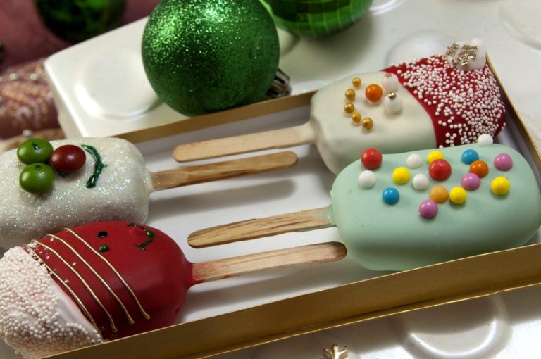 CAKE POPS EN FORMA DE PALETAS – Joyce